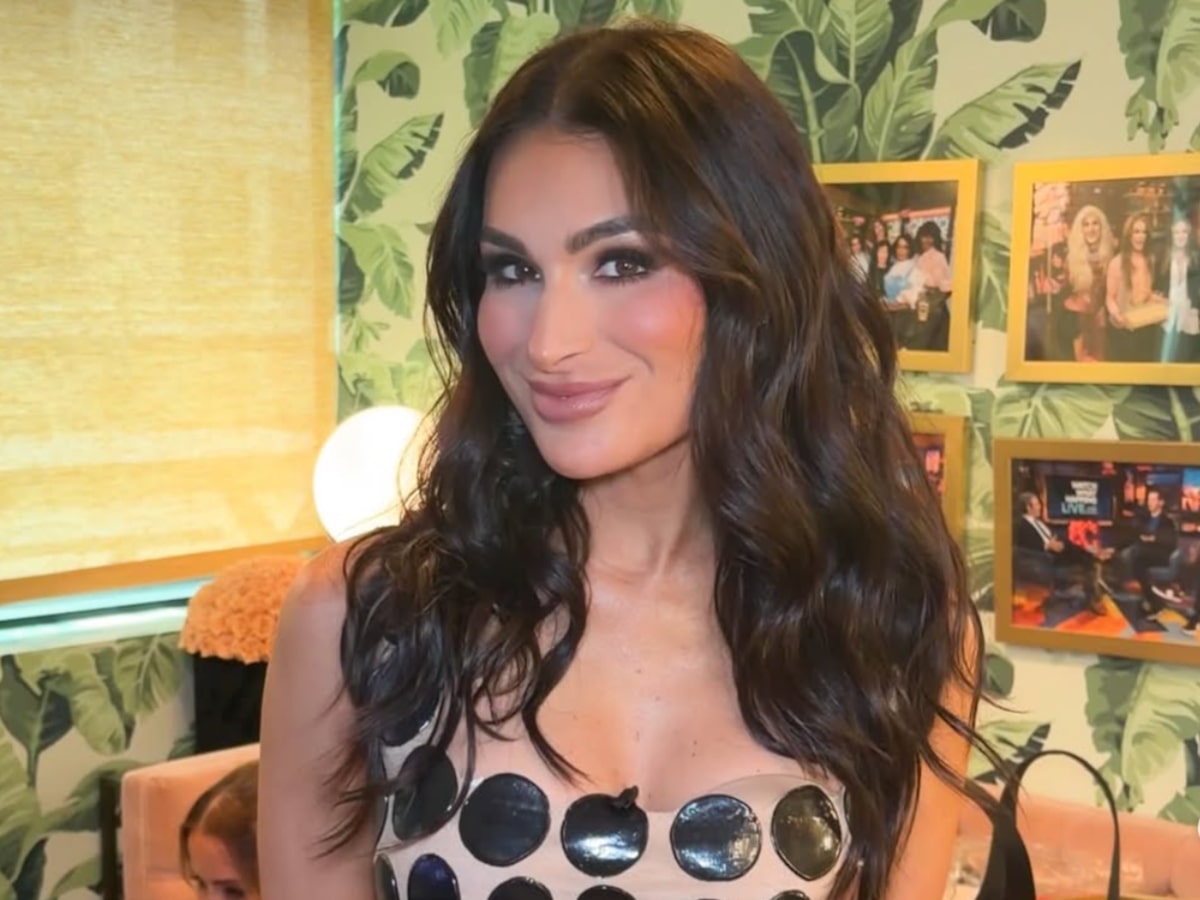 Ashley Iaconetti Responds to ‘RHORI’ Claim That She ‘Ignores’ Fellow ...