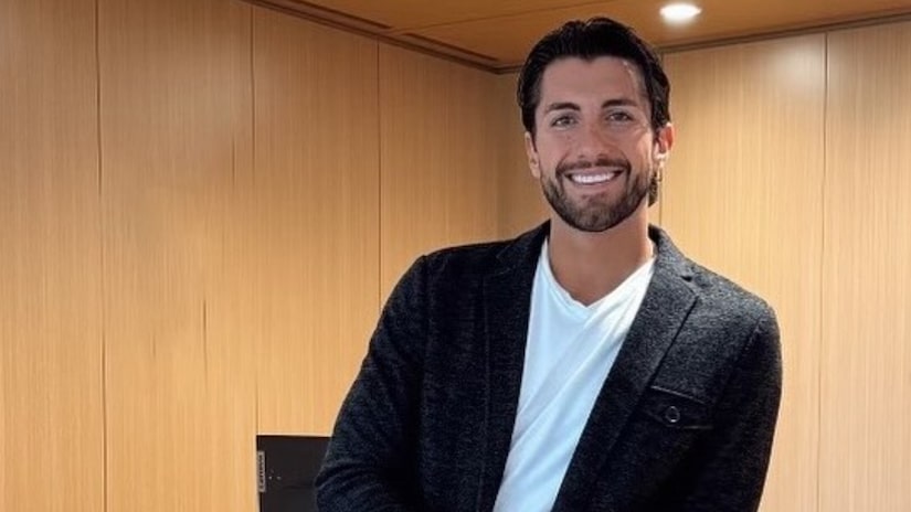 Kelley Flanagan & Jason Tartick Spark Relationship Rumors in New Video ... Kelley Flanagan & Jason Tartick Spark Relationship Rumors in New Video ...