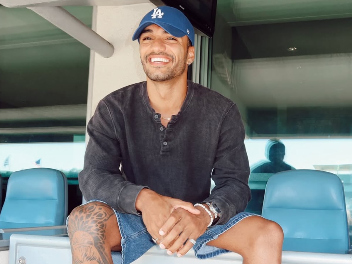 Jonathon Johnson Gets Candid About Why He’s Still Single: ‘I’m a Very ...